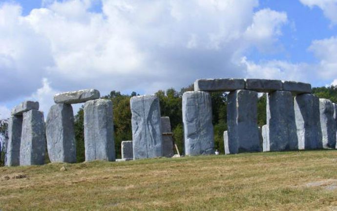 8 Destinasi Wisata Super Nyeleneh di Dunia