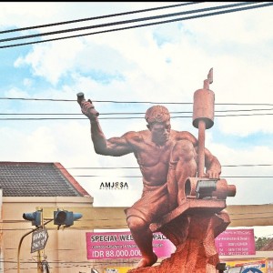 Alkisah Patung Knalpot di Purbalingga yang Bertuah