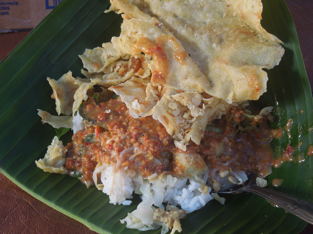 3 Jenis Pecel Khas Jawa Timur yang Menggugah Selera