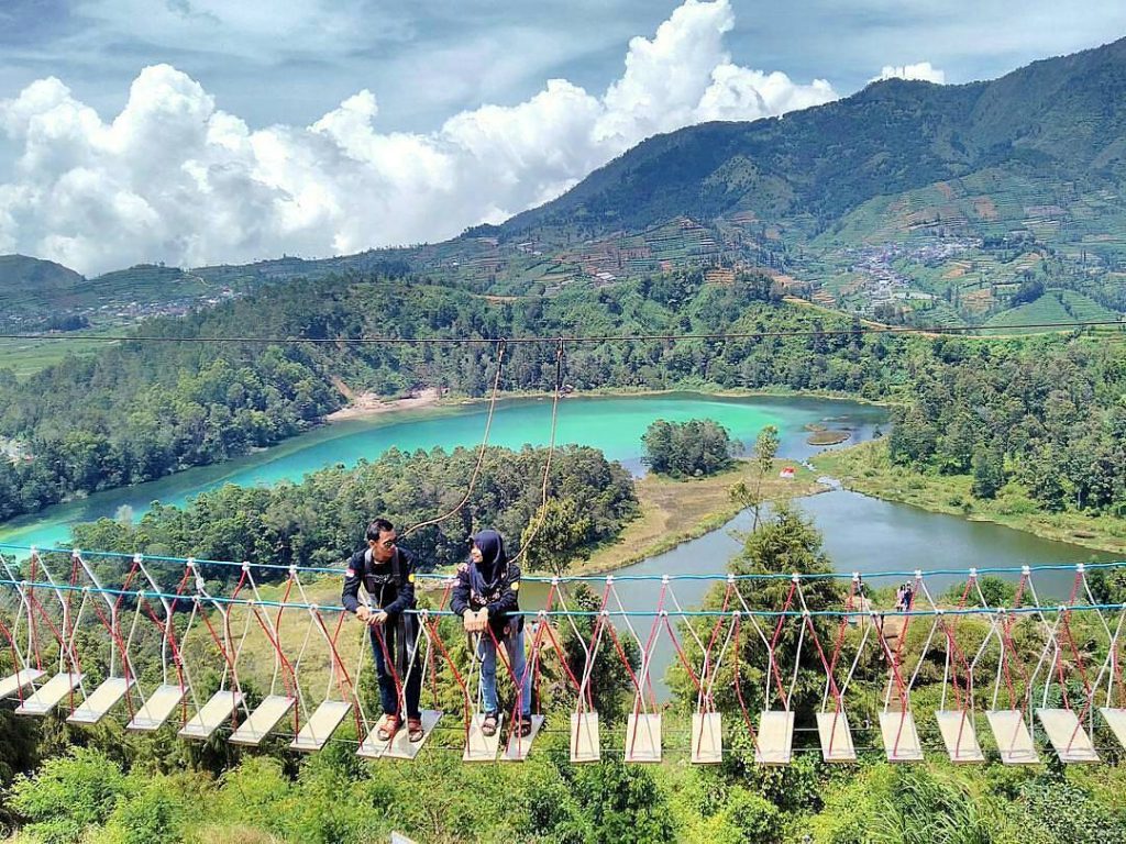 Menikmati Puncak Dieng, Atap Surga yang ada di Indonesia