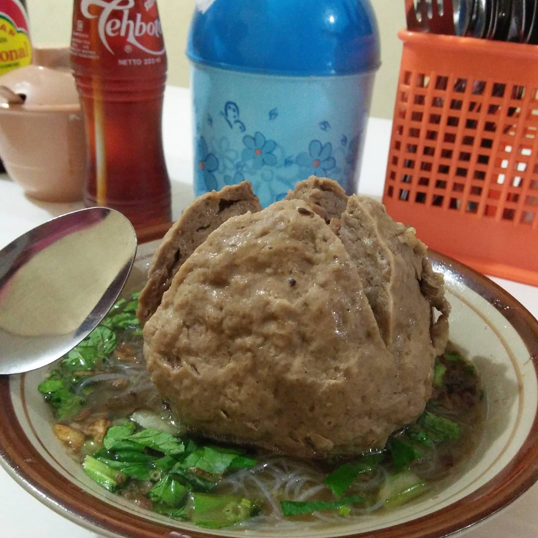 Kuliner Bakso Raksasa di Indonesia, Kuat Ngabisinnya?