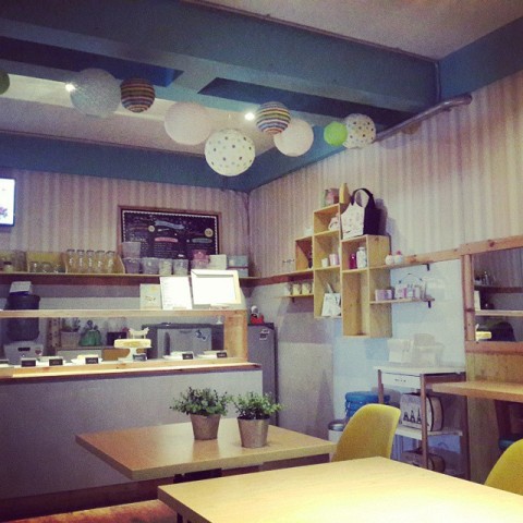 10 Kafe di Semarang yang Cocok Jadi Tempat Nongkrong Seru biar Malam ...