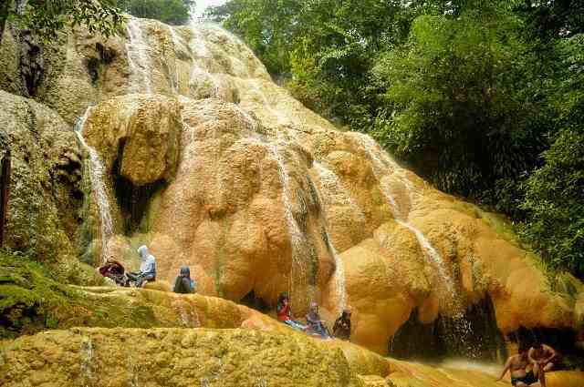 10 Spot Cantik di Wisata Baturaden untuk Selfie Bareng Keluarga