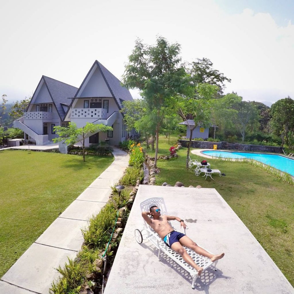 Villa dan Cafe Keren ini Tersembunyi di Mojokerto