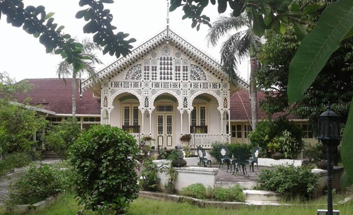 Jalan-jalan ke Rumah Mewah Para Bangsawan di Jawa