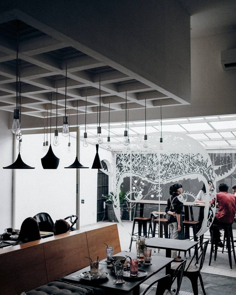 5 Cafe yang Enak Buat Kerja di Malang