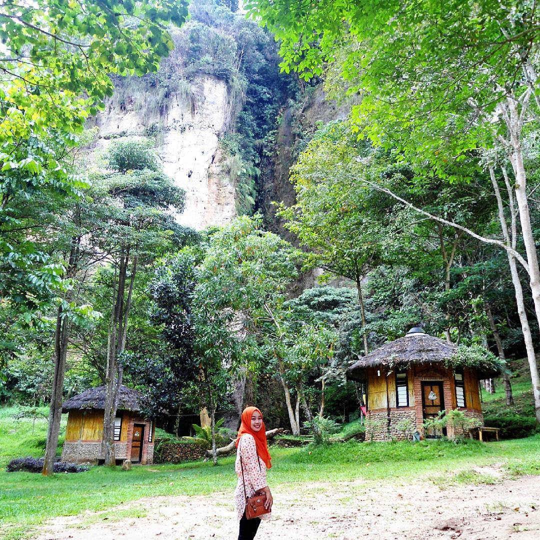 Pilubang, Tempat Wisata di Harau yang Mirip Film Hollywood