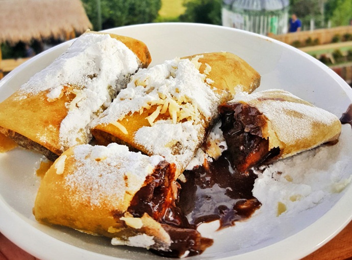 Tafso Barn, Kafe Outdoor Bandung yang Hits Banget