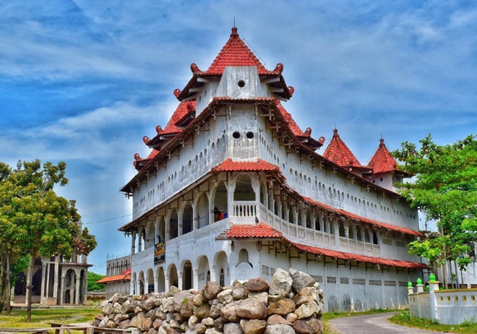 Liburan ke Lasem, Suasana Tiongkok hingga Belanda Jadi Satu