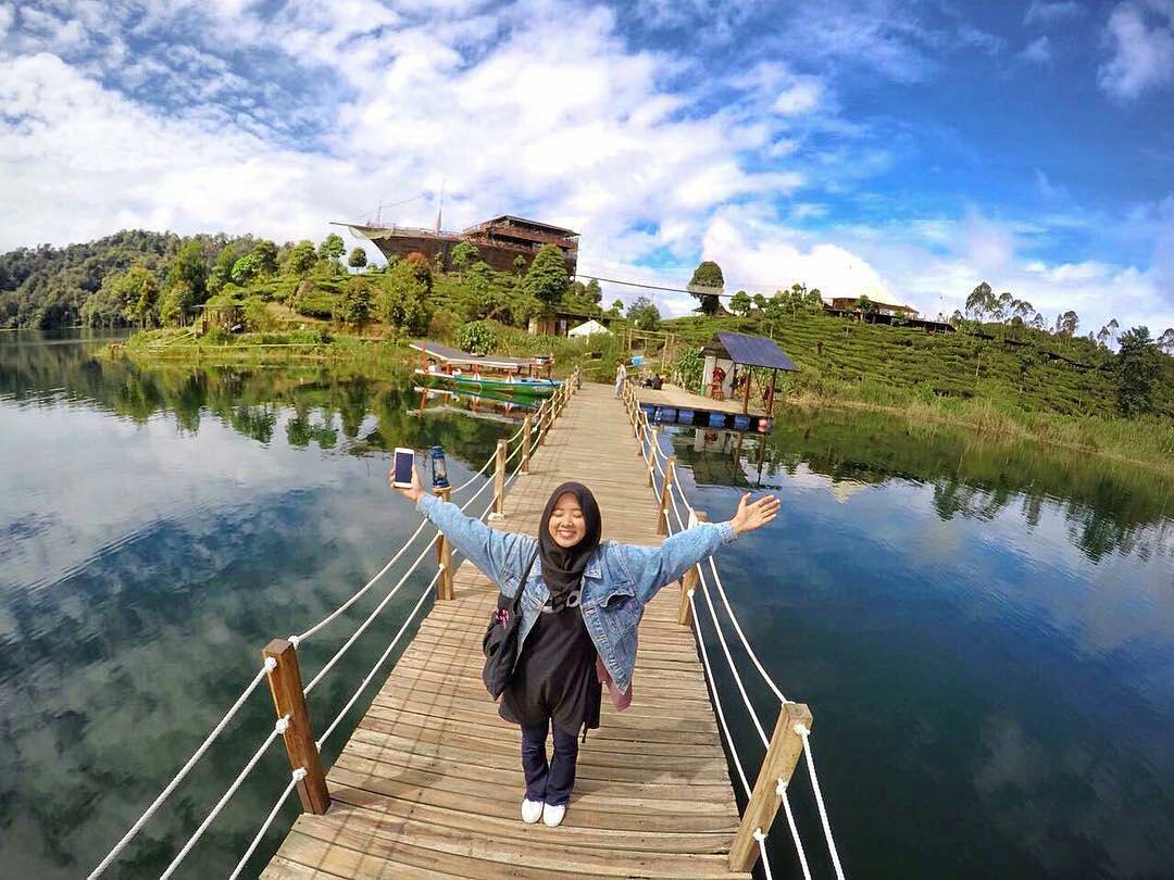 Wisata di Rancabali Bandung, dari Hotel Hingga Pemandangan Gunung