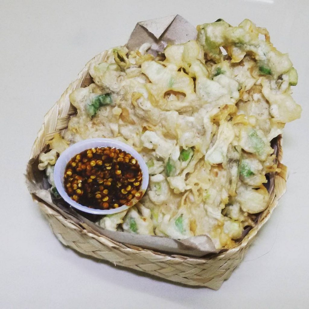 Menikmati Kuliner Mendoan Gurih di Purwokerto