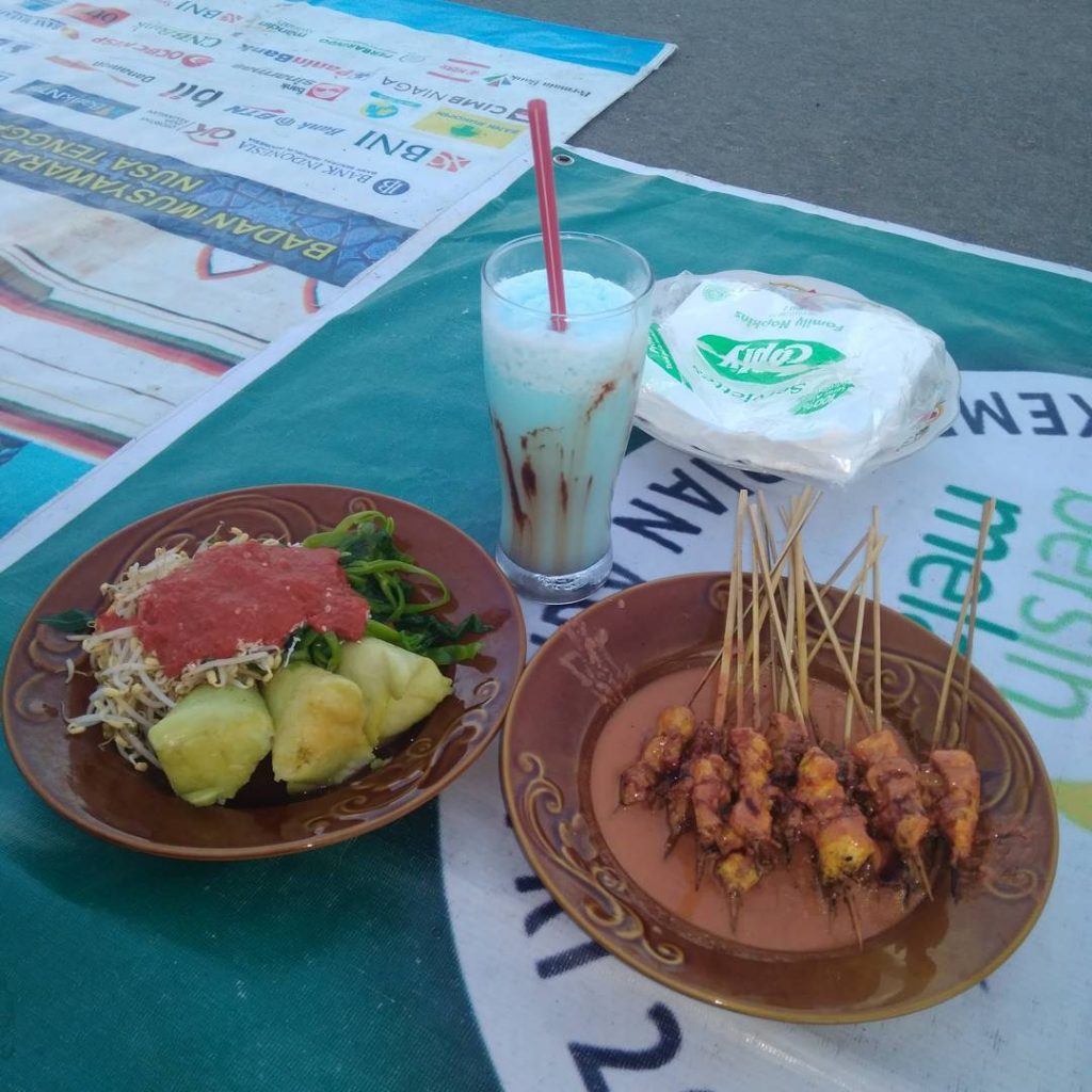 Kuliner Sate Bulayak di Lombok, Dijamin Ketagihan