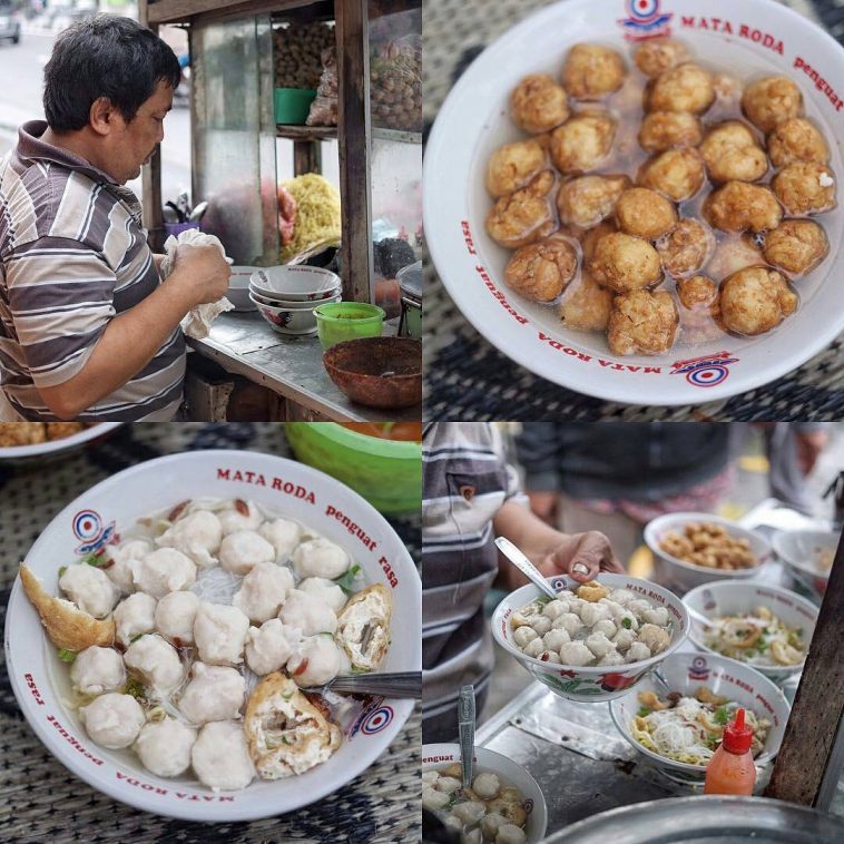 Bakso Raksasa Bikin Enek, Pilih yang Kerikil Saja