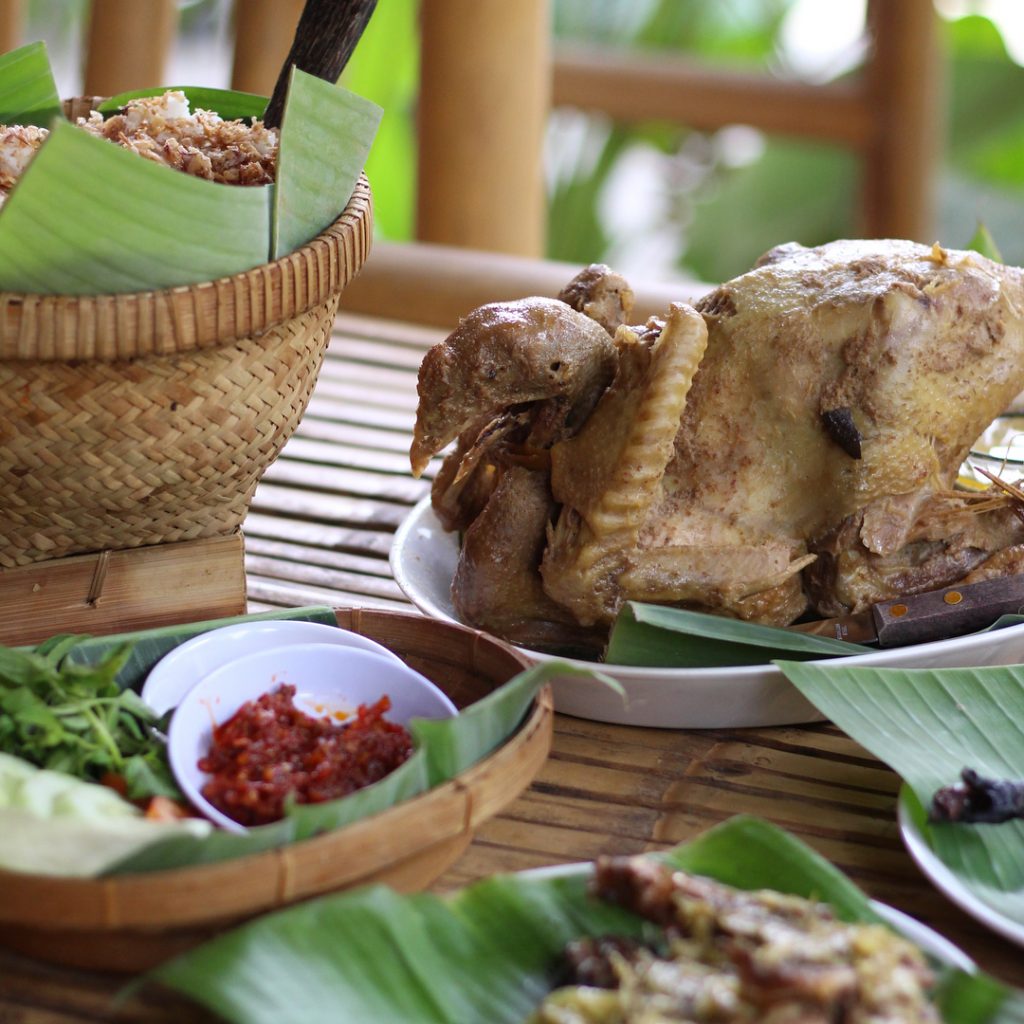 Warung Ingkung Ayam di Jogja, Cocok Buat Rame-rame