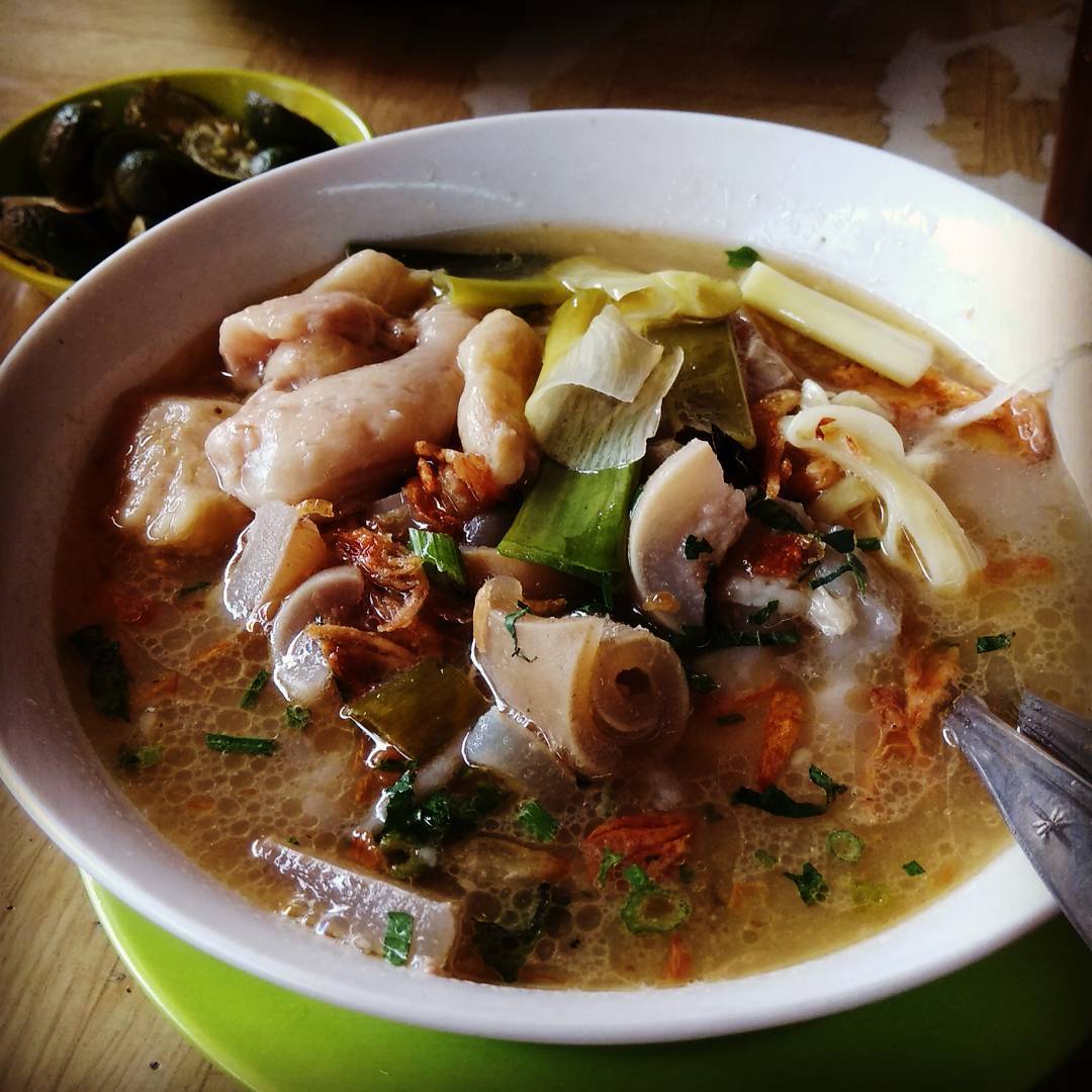 Mie Kocok Enak di Bandung, Cocok untuk Makan Siang