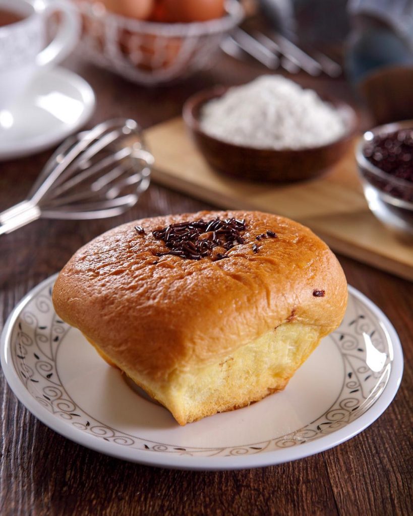 Dari Pecel Sampai Roti Bluder, ini Oleh-oleh Khas Madiun yang Bikin Ngiler