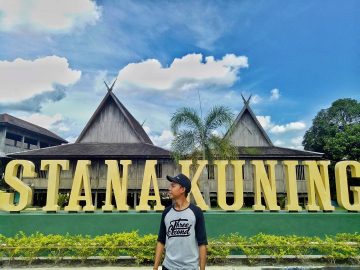 Eloknya Istana Kuning, Peninggalan Kerajaan Kutaringin di Pangkalan Bun