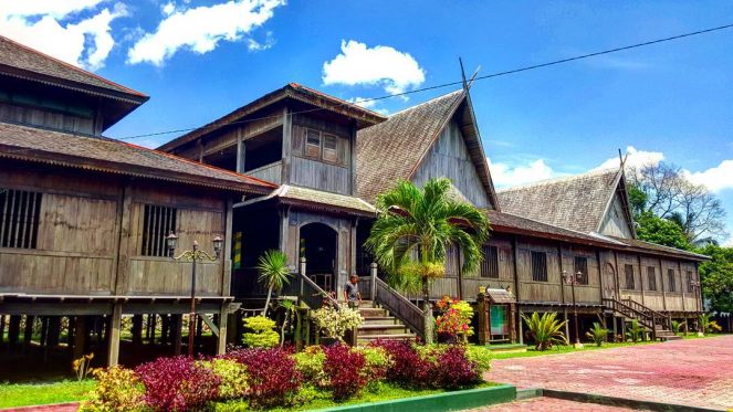 Eloknya Istana Kuning, Peninggalan Kerajaan Kutaringin di Pangkalan Bun