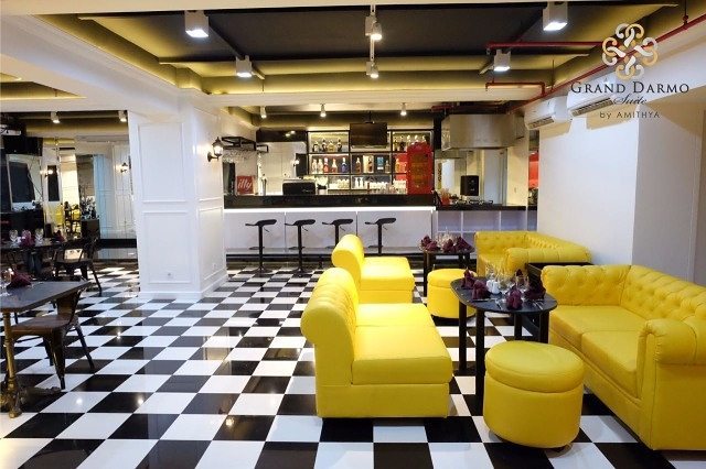 Hotel dengan Kafe Keren di Surabaya, Nongkrong nggak Perlu Pindah Tempat