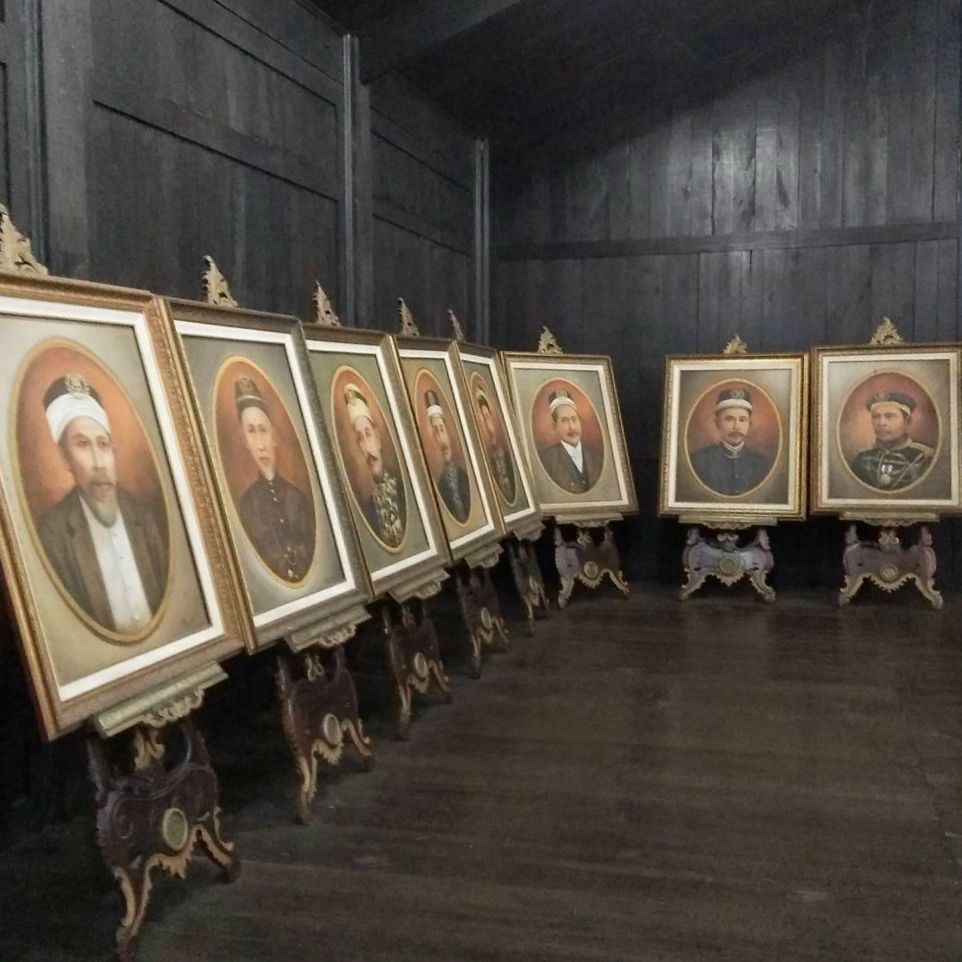 Eloknya Istana Kuning, Peninggalan Kerajaan Kutaringin di Pangkalan Bun