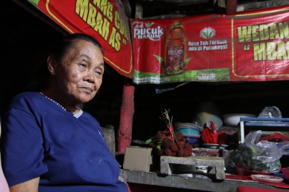 Wedang Cor Mbah As, Kuliner Unik yang Hanya Ada di Jember