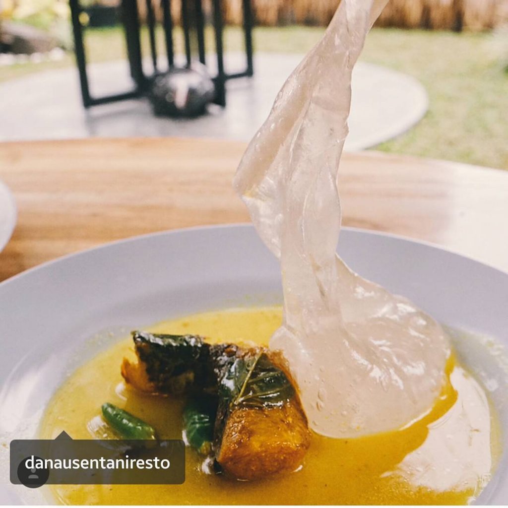 Danau Sentani Resto, Papua Kecil di Paris van Java