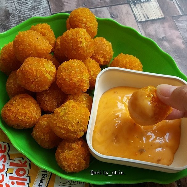 Jajanan Enak dengan Lelehan Keju di Dalamnya, Bikin Ngiler!