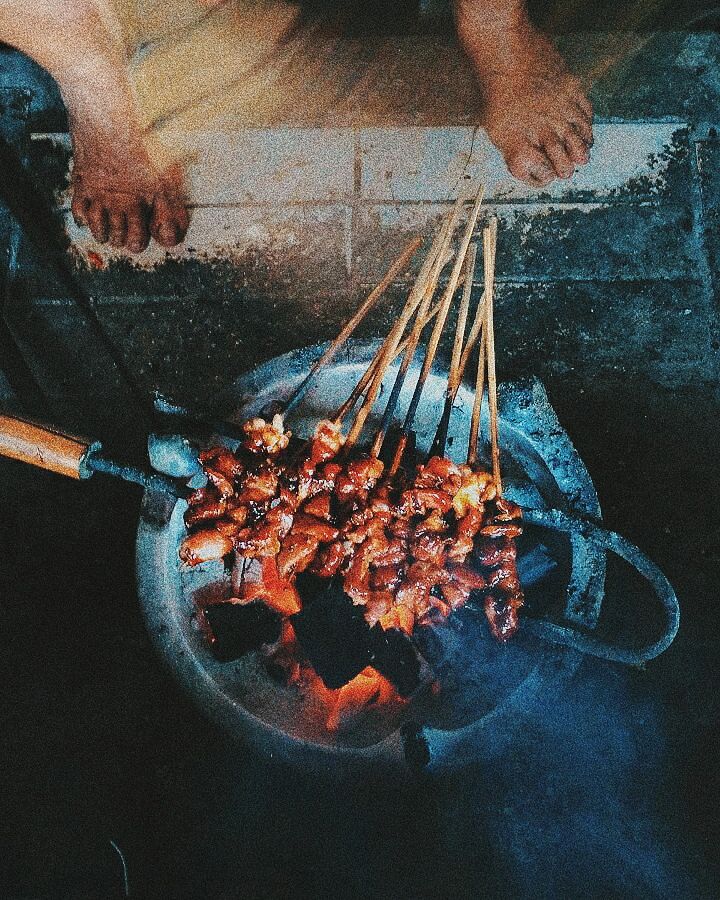 Sate Petir Pak Nano, Sensasi Pedas Ketar Ketir yang Melegenda