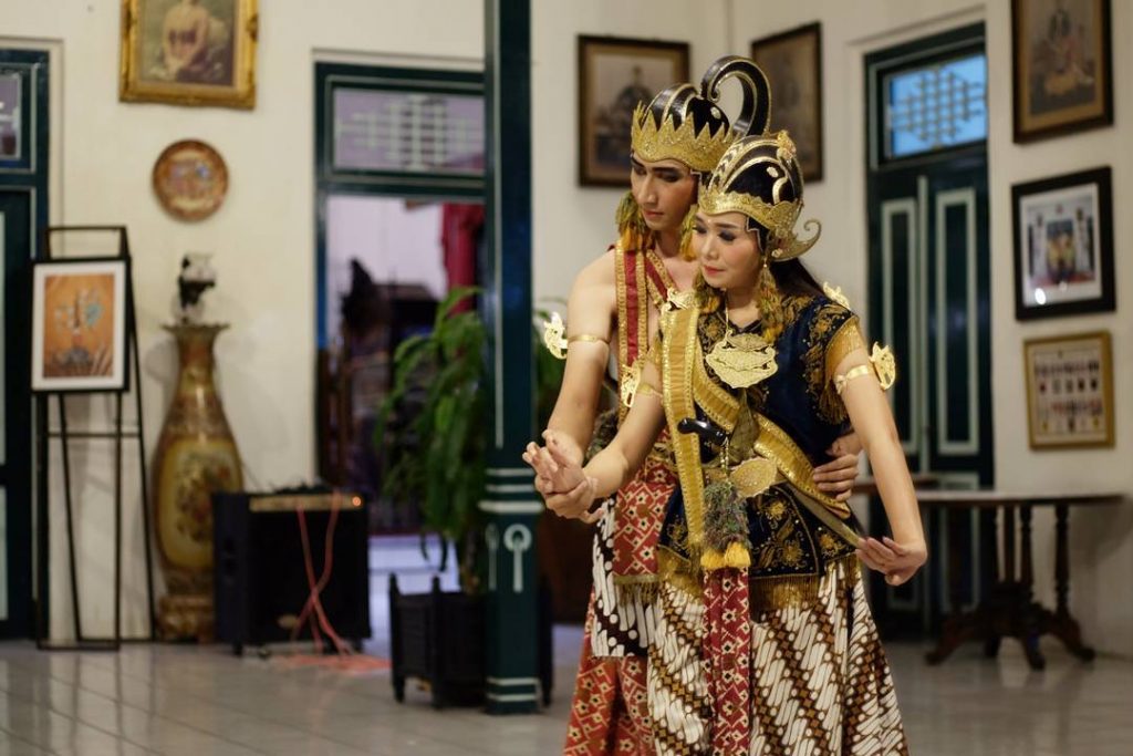 Gadri Resto, Satu Lagi Kuliner Jogja Tawarkan Sensasi Makan ala Bangsawan