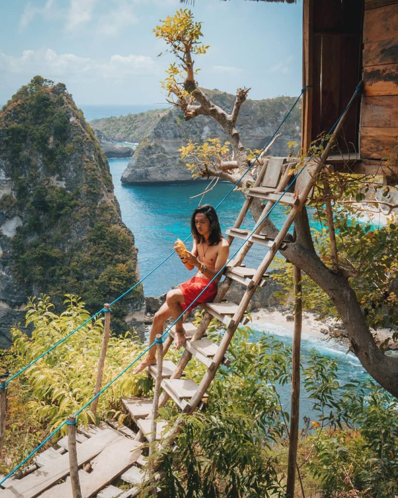 10 Travel Blogger Indonesia yang Wajib Difollow, Agar Termotivasi untuk ...