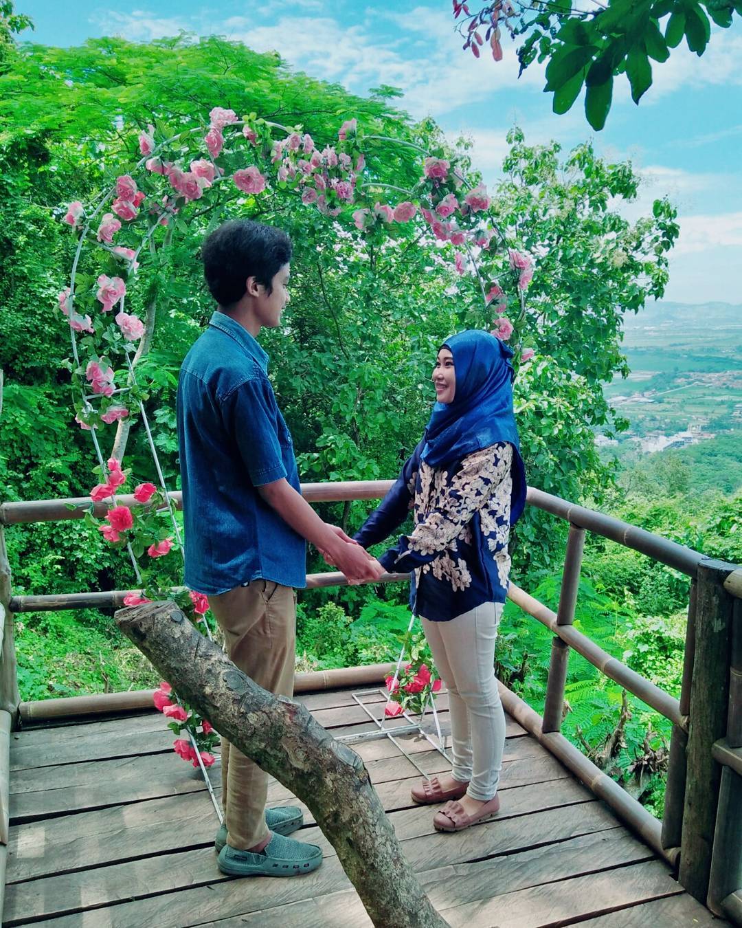 Bukit Pinang Banten, Tawarkan Spot Foto Instagenic yang Menarik