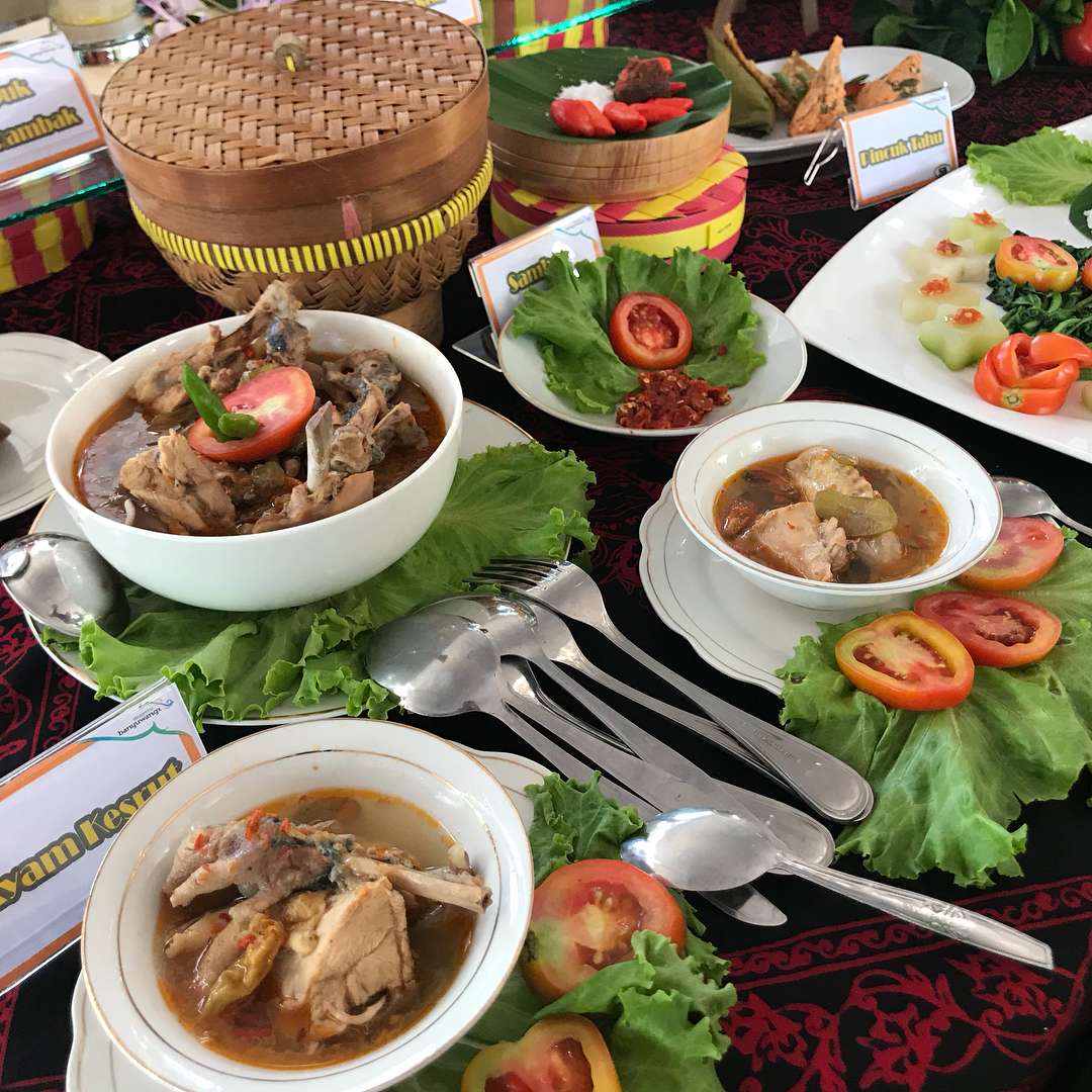 Mengenal Ayam Kesrut, Kuliner Khas Suku Osing di Festival Bakul