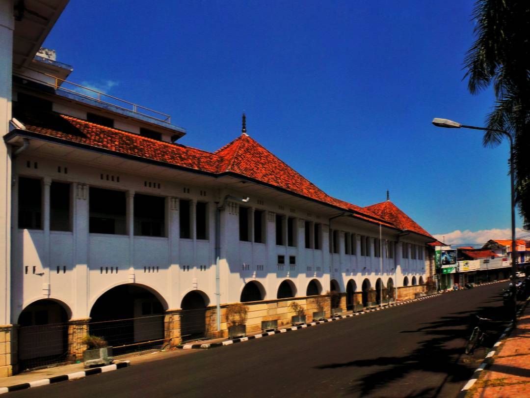 Menjelajah Bangunan Cagar Budaya Cirebon, Pesona Klasik Masa Lampau
