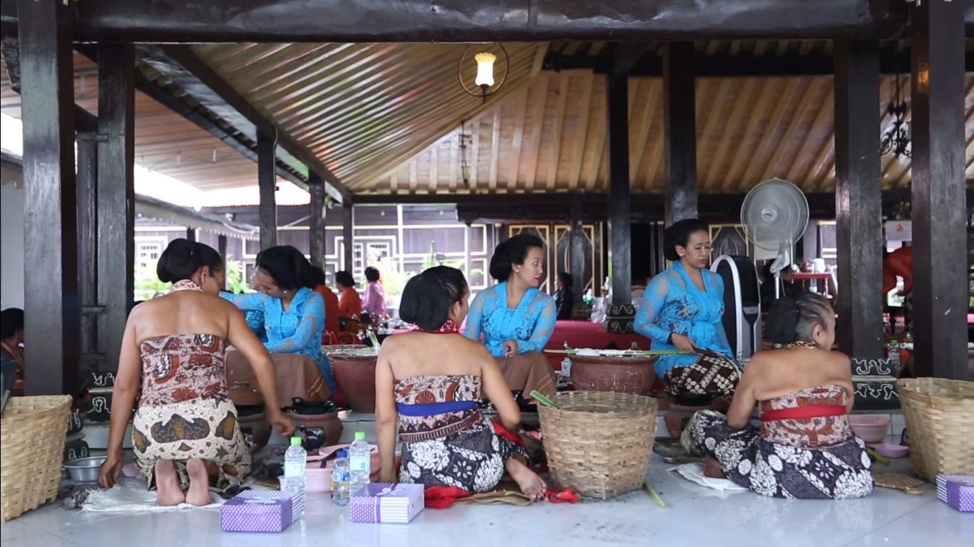 Tradisi Apeman, Kue khas Jawa Buatan Keputren Keraton Jogja