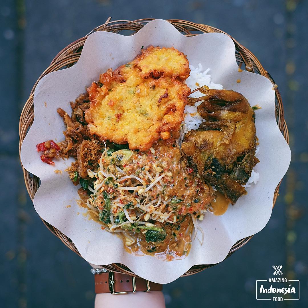 4 Pecel Enak di Surabaya, Ada yang Buka Tengah Malam