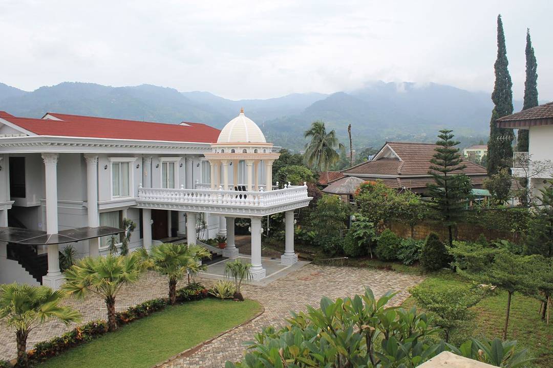 Hotel Dekat Ranch Mega Mendung Bogor, Nggak Perlu Lewatin Macet