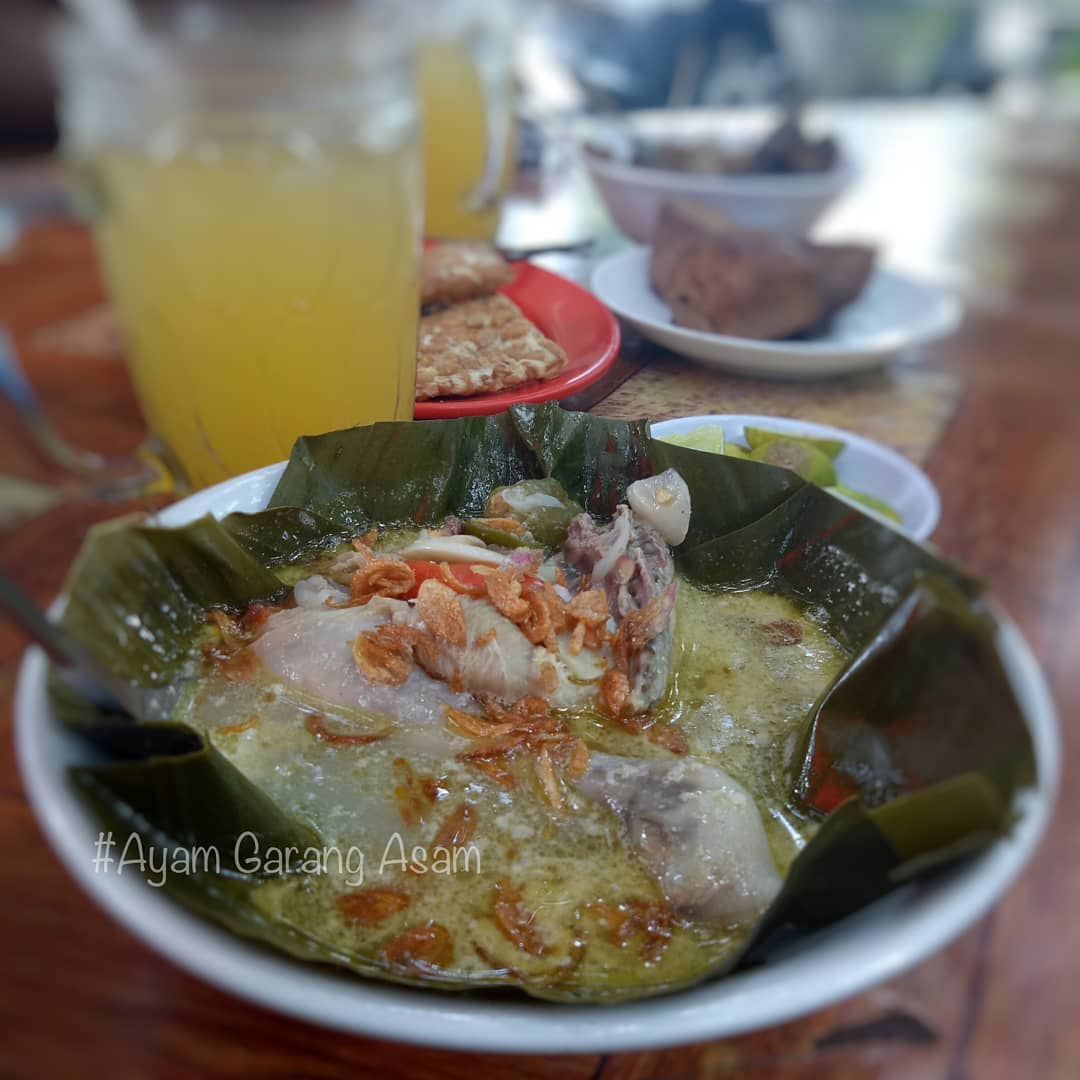 Beragam Kuliner Ayam dengan Rasa Pedas Khas Nusantara