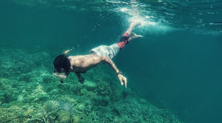 4 Hal yang Bisa Kamu Lakukan di Gili Labak Madura, Keseruannya Susah ...