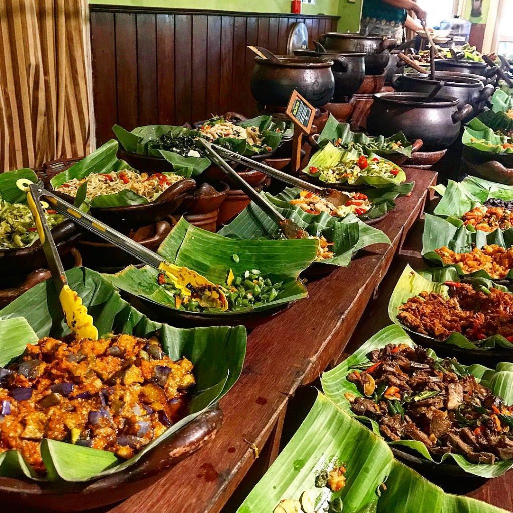 Warung MJS, Restoran Antik di Jakarta dengan Sajian Khas Nusantara