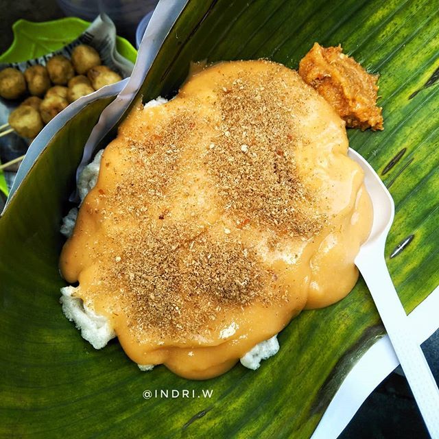 Sarapan Sego Rumo, Kuliner Khas Gresik yang Unik