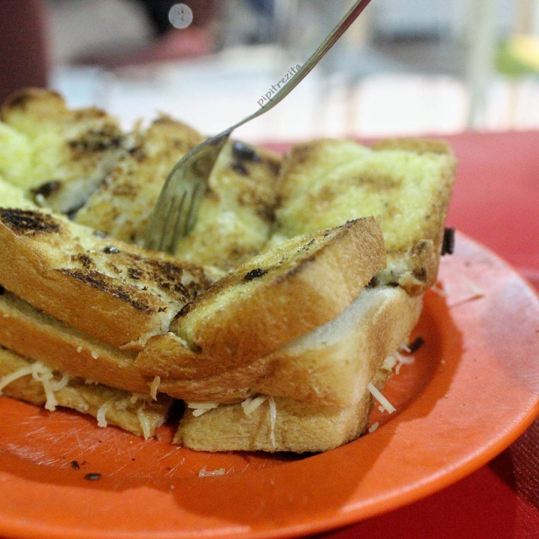 5 Tempat Roti Bakar di Jogja, Teman Kala Dingin Tiba