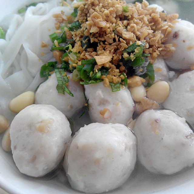 4 Bakso Telor Asin yang Rasa Nikmatnya Dijamin