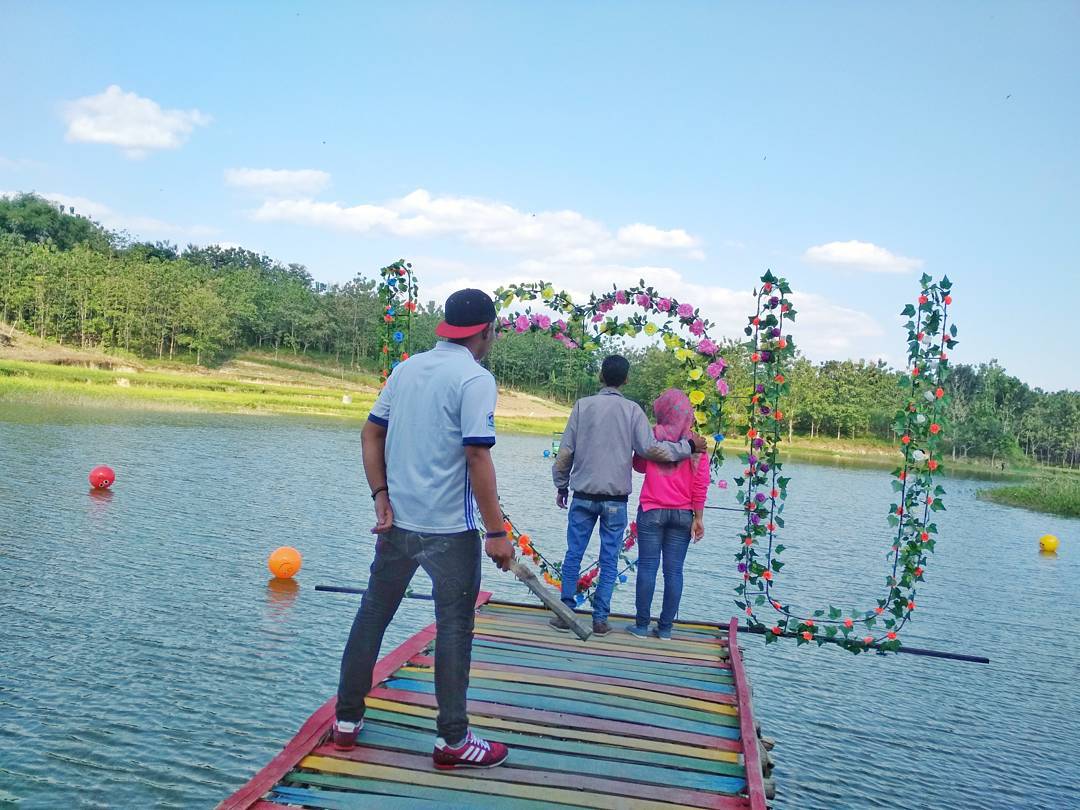 Bendungan Kletek di Pati, Spot Wisata Kekinian Lokasi Hunting Foto Selfie