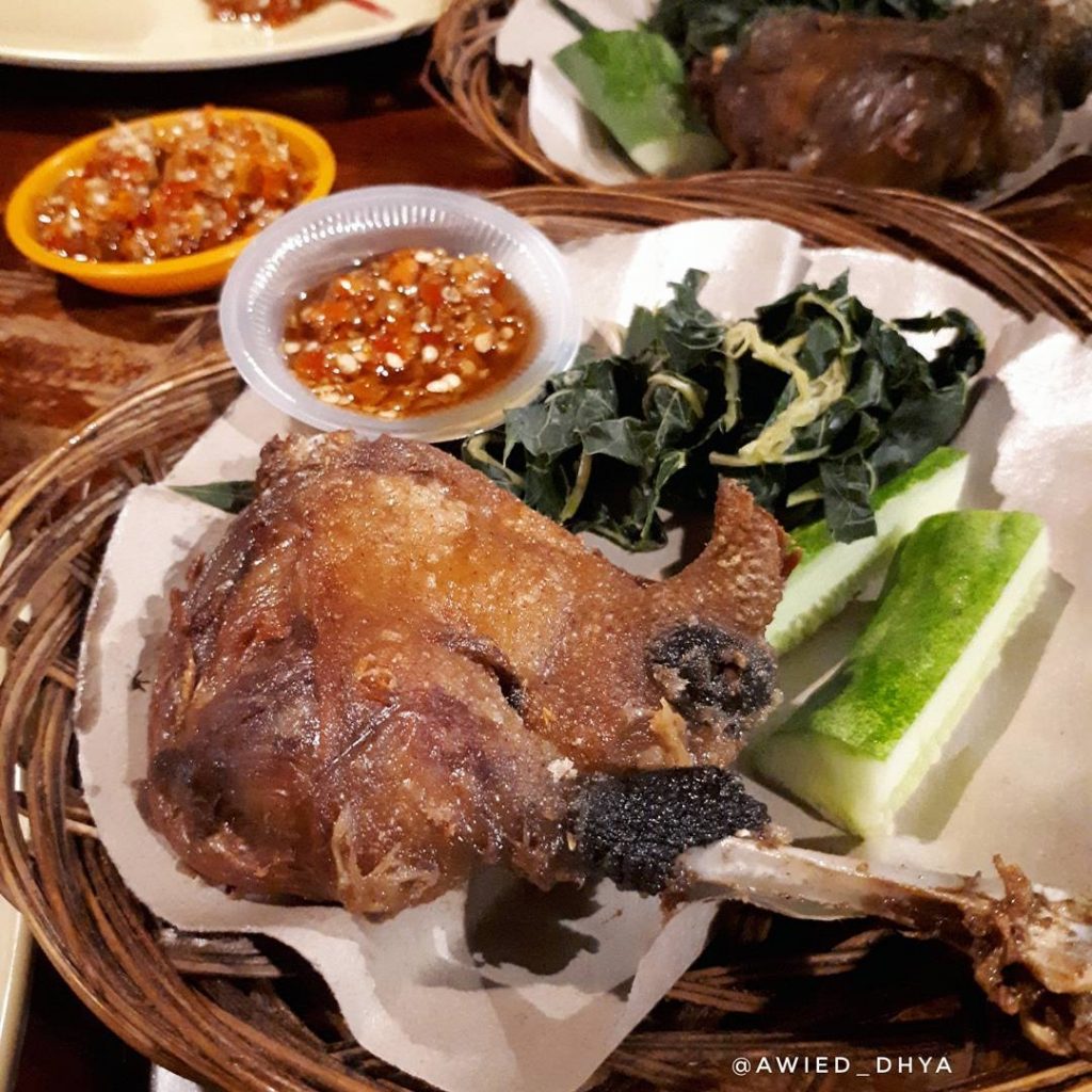 Bebek Sangan Pak Ndut, Kuliner Istimewa dengan Teknik Memasak yang Unik