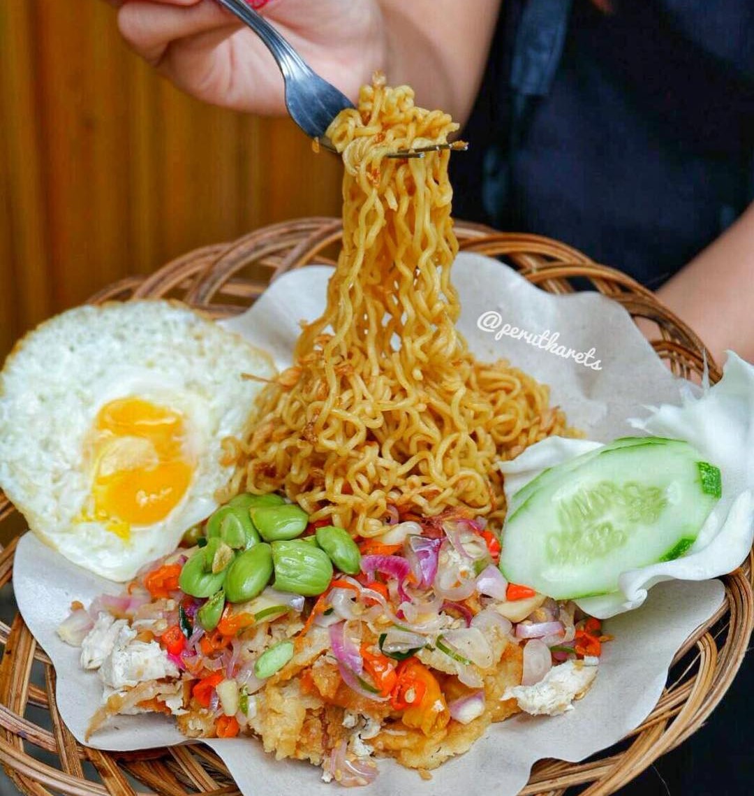 Kuliner Unik Serba Pete, Dari Indomie Hingga Martabak
