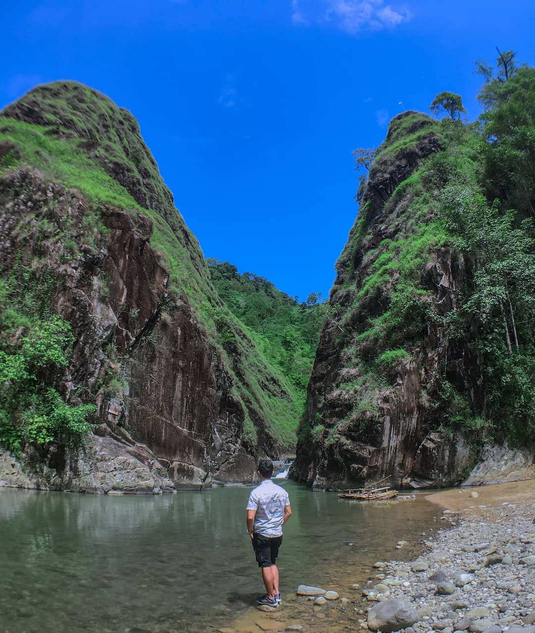 Empat Leuwi dengan Air Jernih untuk Berenang dan Menyegarkan Pikiran