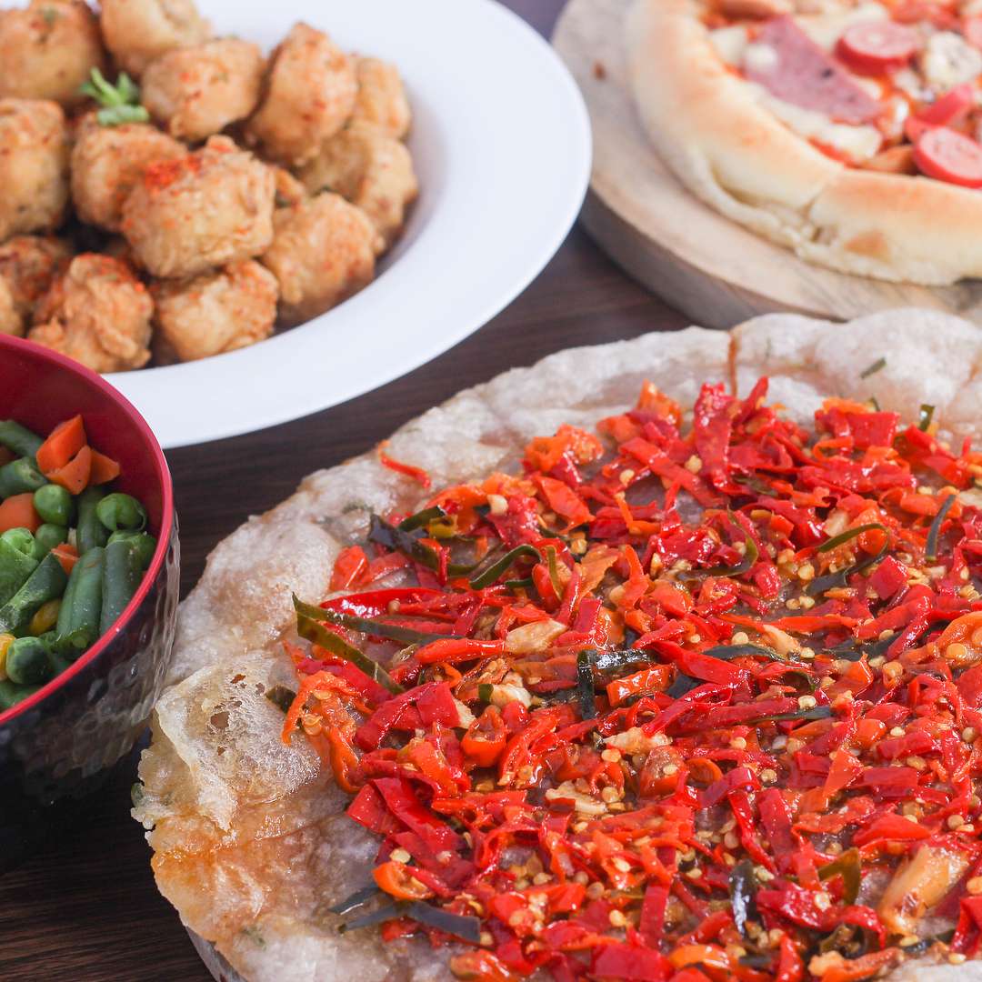 Pizza Unik, Enaknya Gabungan Kuliner Tradisional dan Italia