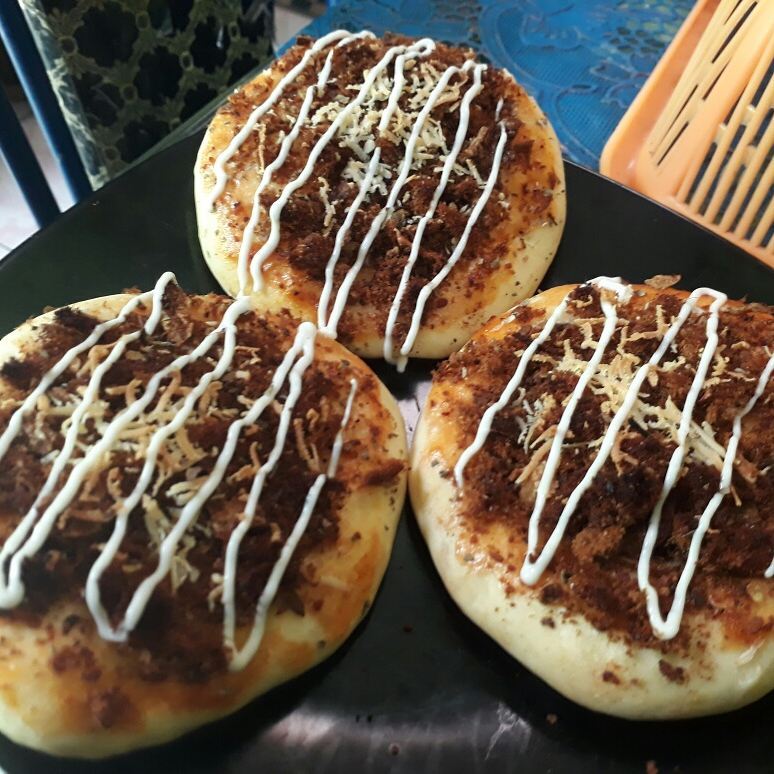 Pizza Unik, Enaknya Gabungan Kuliner Tradisional dan Italia