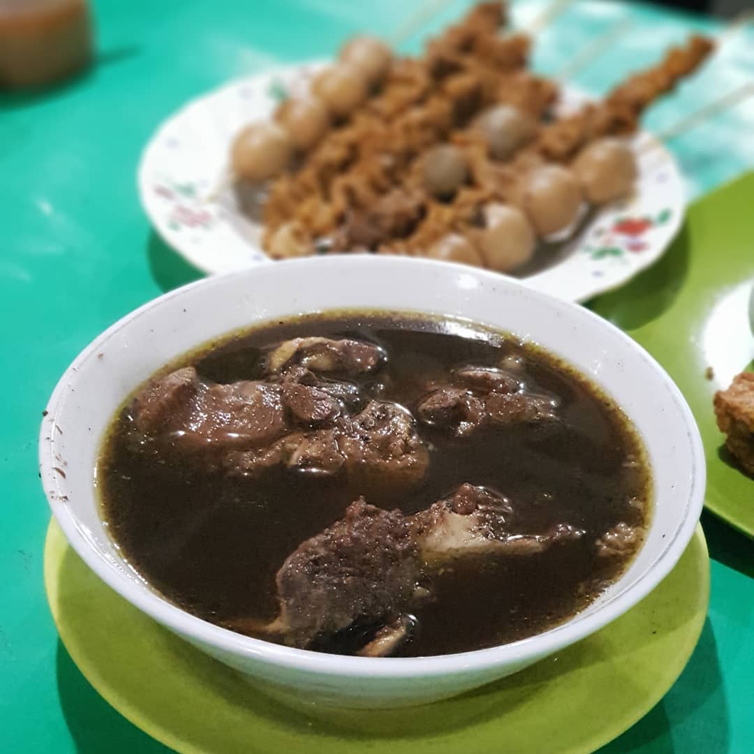 Rawon Setan Bu Sup, Kuliner Istimewa di Surabaya yang Bikin Nagih