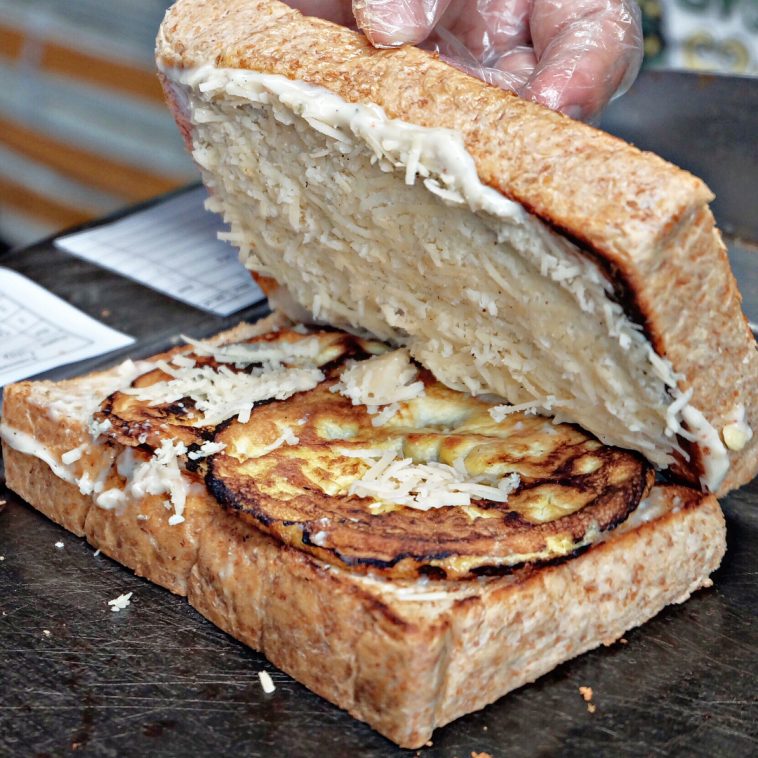 4 Toko Roti Legendaris di Bandung, Citarasanya Tak Berubah